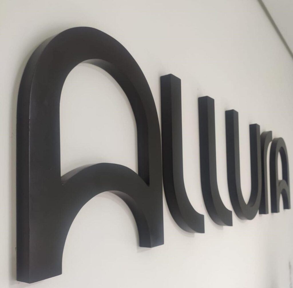 Letra PVC expandido - Gráfica Gontijo - Sua Gráfica em Brasília